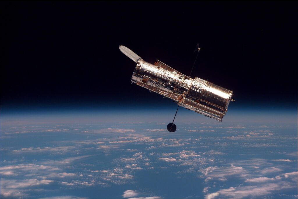Why Do Astronomers Use Space-based Telescopes? [Simple Overview ...